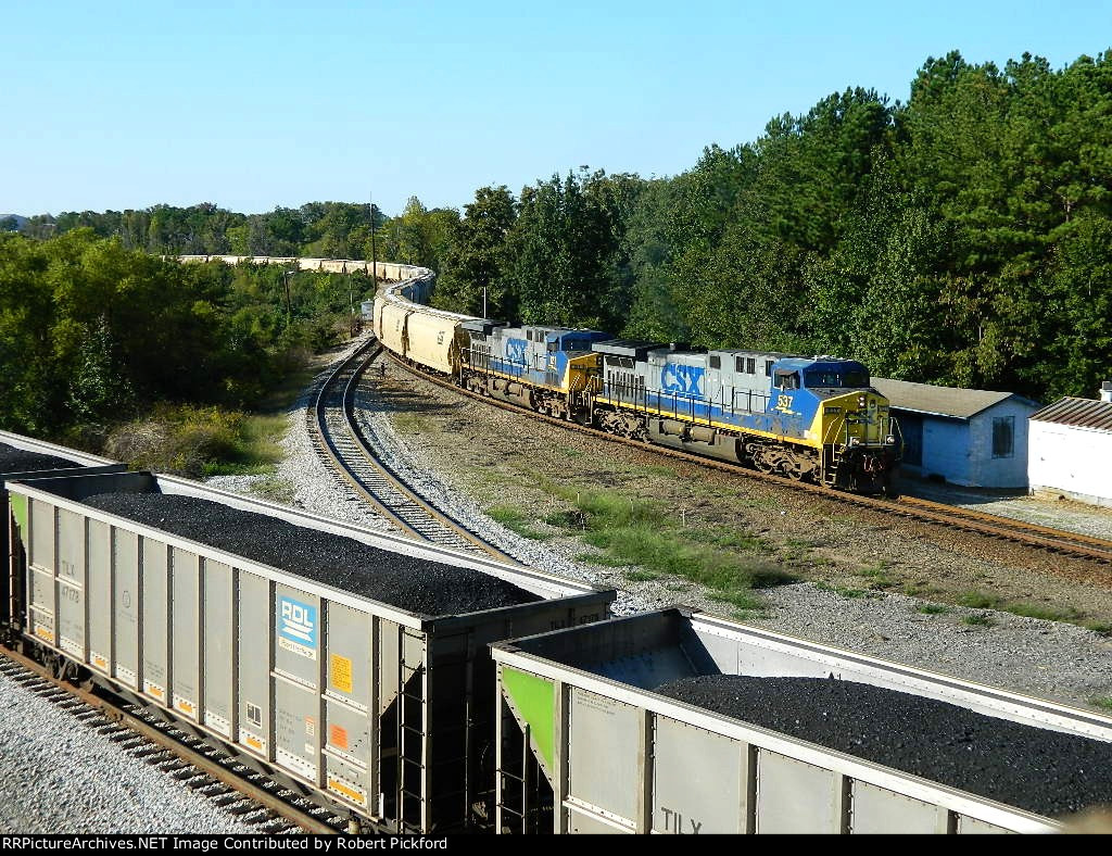 CSX 537 AND 122 (AC44CW)